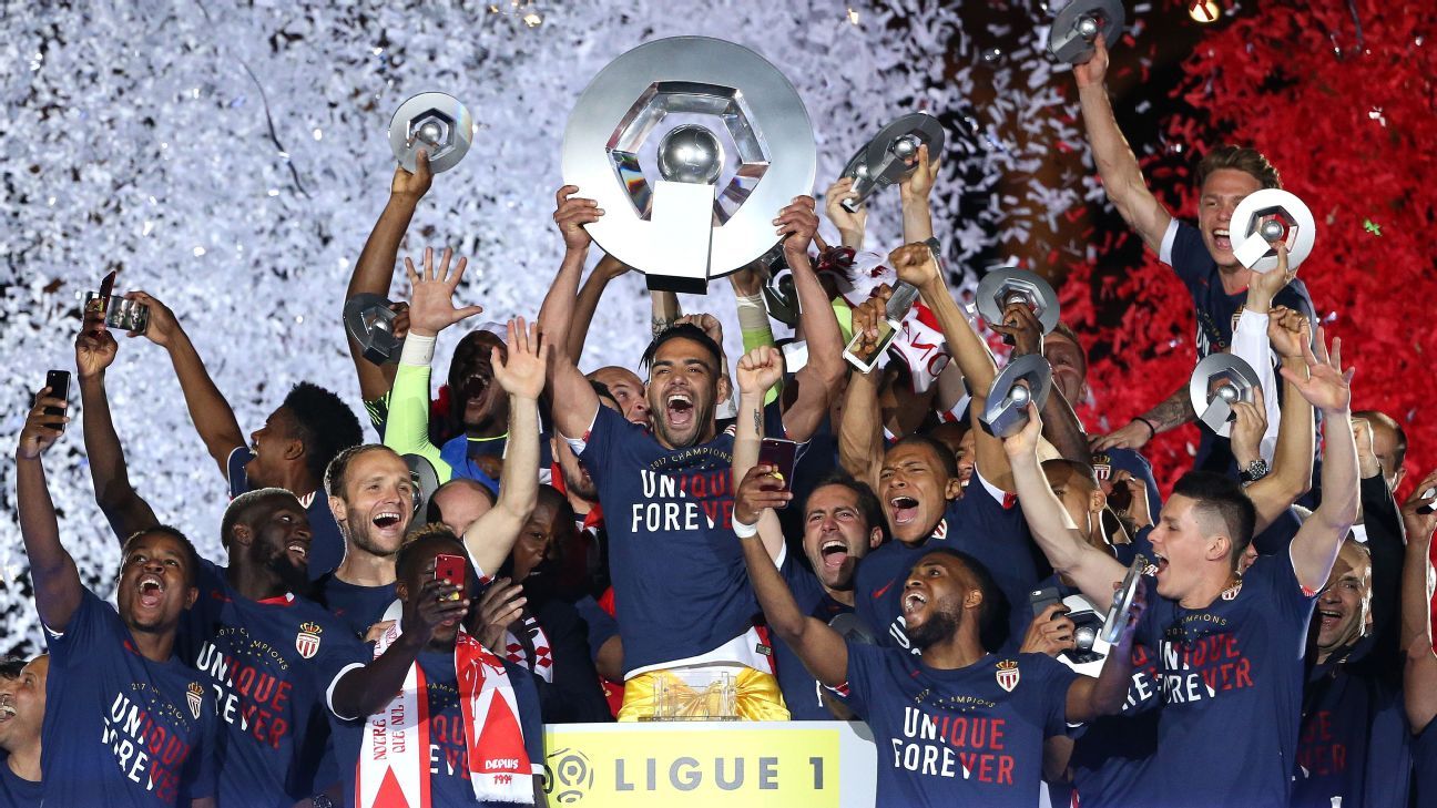 as-monaco-ligue-1-champions-2016-2017 (1) - Le bâton de Bourbotte